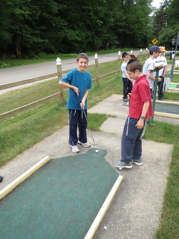 Camp Gan Yisroel | Mini Golf
